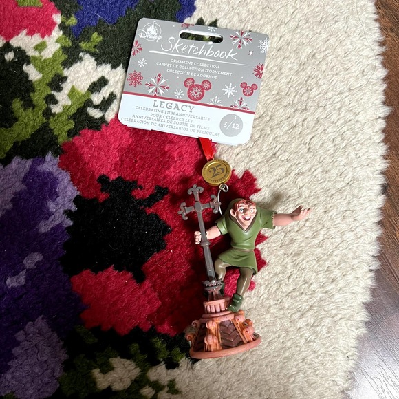 Disney | Holiday | Nwt Disney Legacy Anniversary Hunchback Of Notre ...